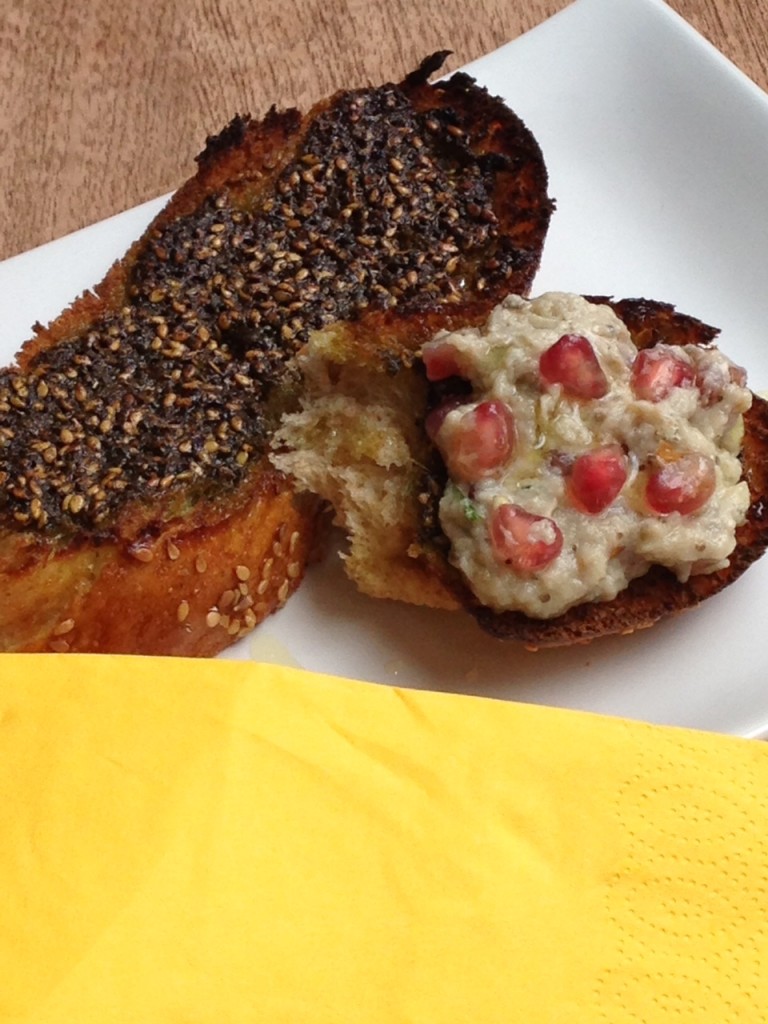 Pain grillé au zaatar – L'étoile et le croissant